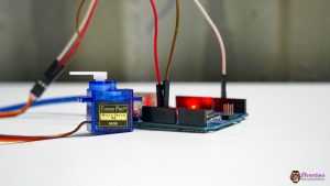 สอนใช้งาน Arduino Uno ควบคุม Servo Moto รุ่น SG90 - The Invention - จุด ...